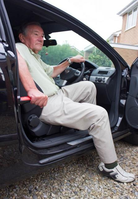 Car Door Grab Bar w/ Flash Light